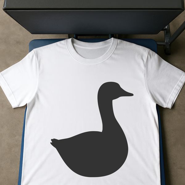 Free Goose Vector Graphic: Perfect for Crafts and DIY Projects